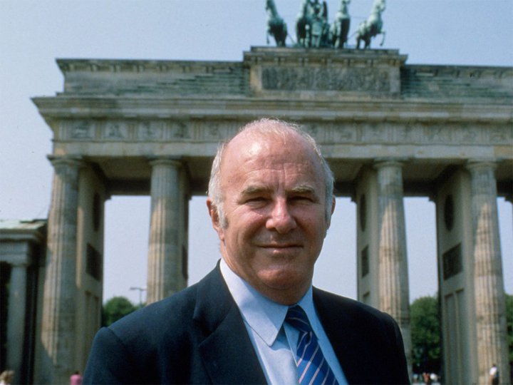 Clive James on TV | Channels and schedules | tv24.co.uk