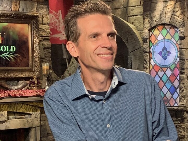 Pure Gold with Steven Brooks on TV | Channels and schedules | TV24.co.uk