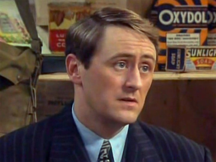 Goodnight Sweetheart on TV | Series 3 Episode 7 | Channels and ...