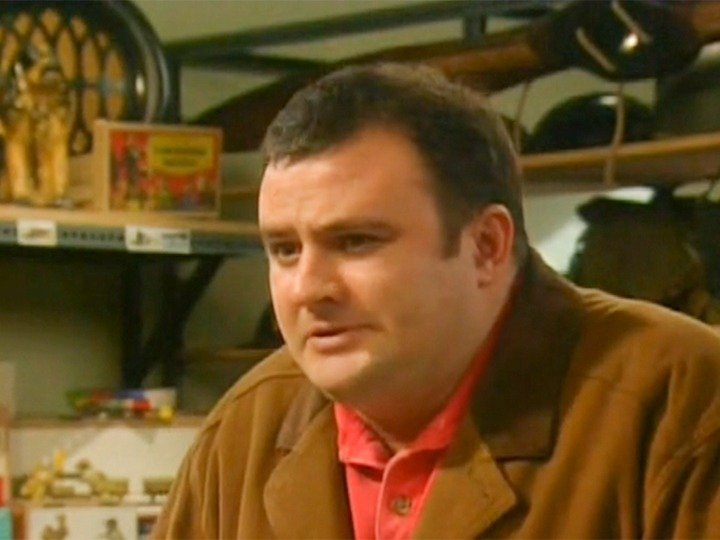 Goodnight Sweetheart on TV | Series 5 Episode 2 | Channels and ...