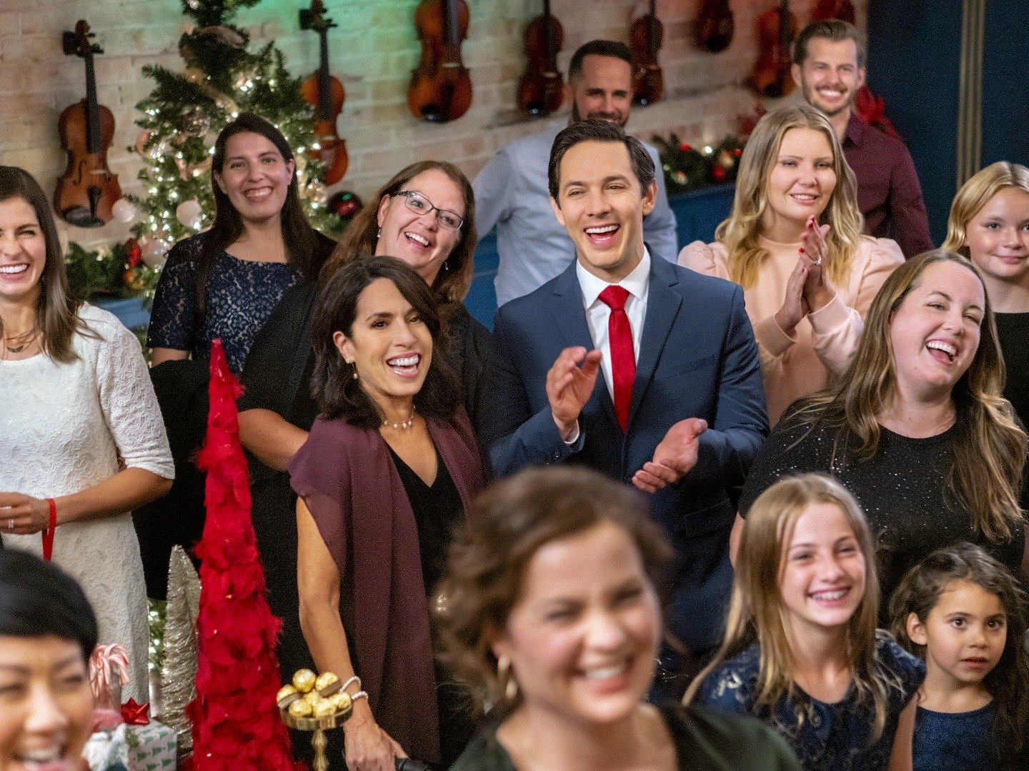 The Christmas Bow (2020) på TV | Tider och kanaler | tv24.se