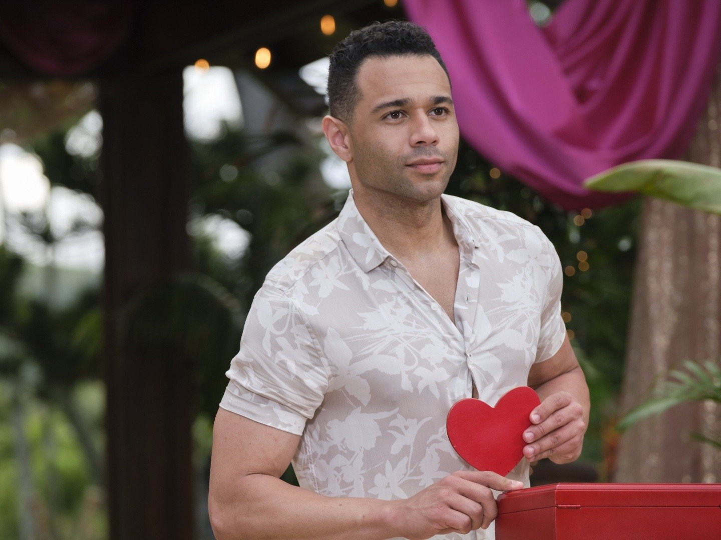 Love, for Real (2021) on TV | Channels and schedules | TV24.co.uk