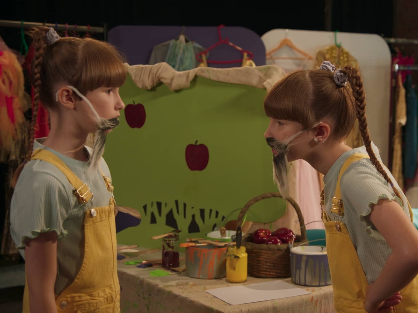 Princess Mirror-Belle on TV | Series 1 Episode 13 | Channels and ...