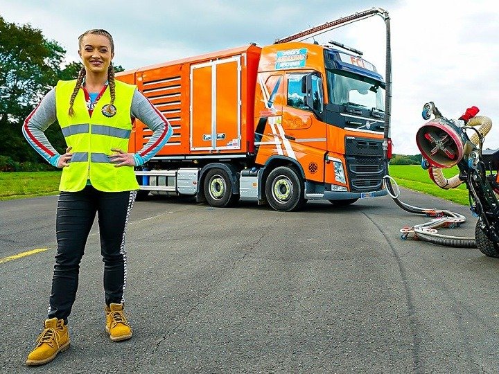 Grace's Amazing Machines on TV | Series 4 Episode 10 | Channels and ...