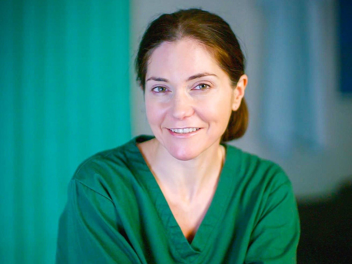 Emergency: First Time Medics on TV | Series 1 Episode 8 | Channels and ...