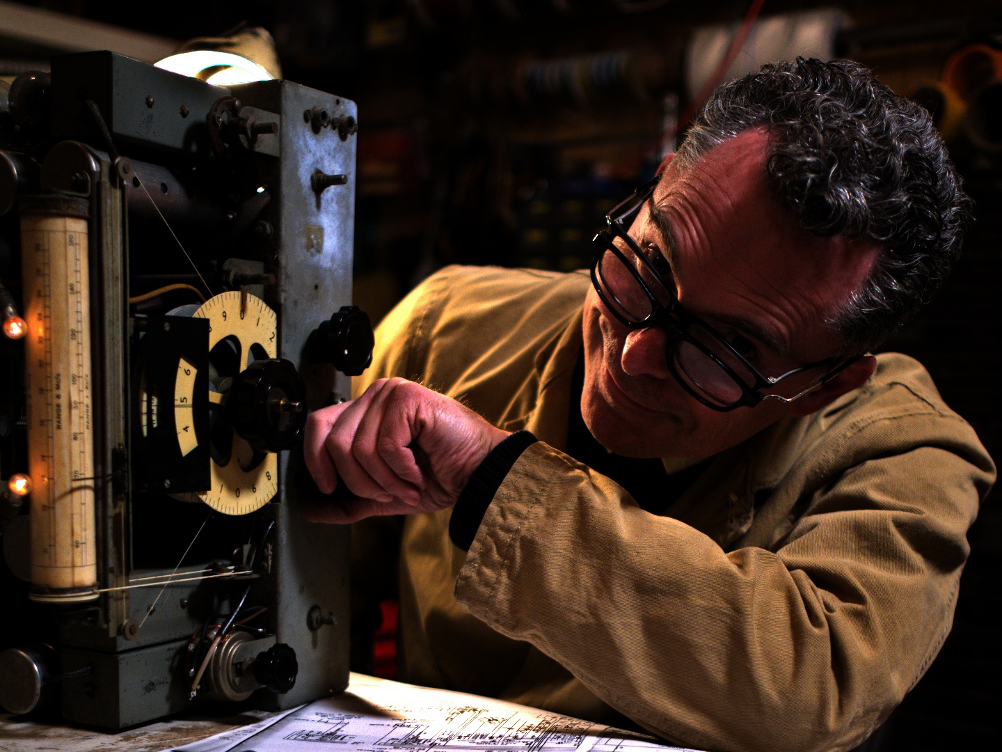 Retro Electro Workshop on TV | Series 1 Episode 1 | Channels and schedules | tv24.co.uk