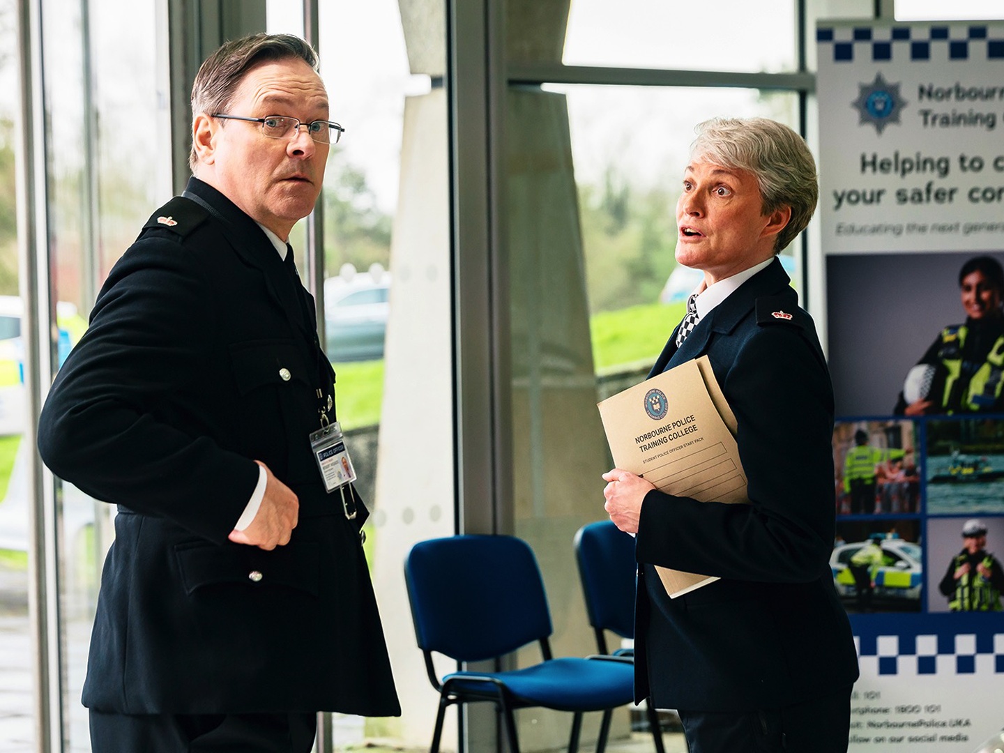 Piglets on TV | Series 1 Episode 1 | Channels and schedules | TV24.co.uk