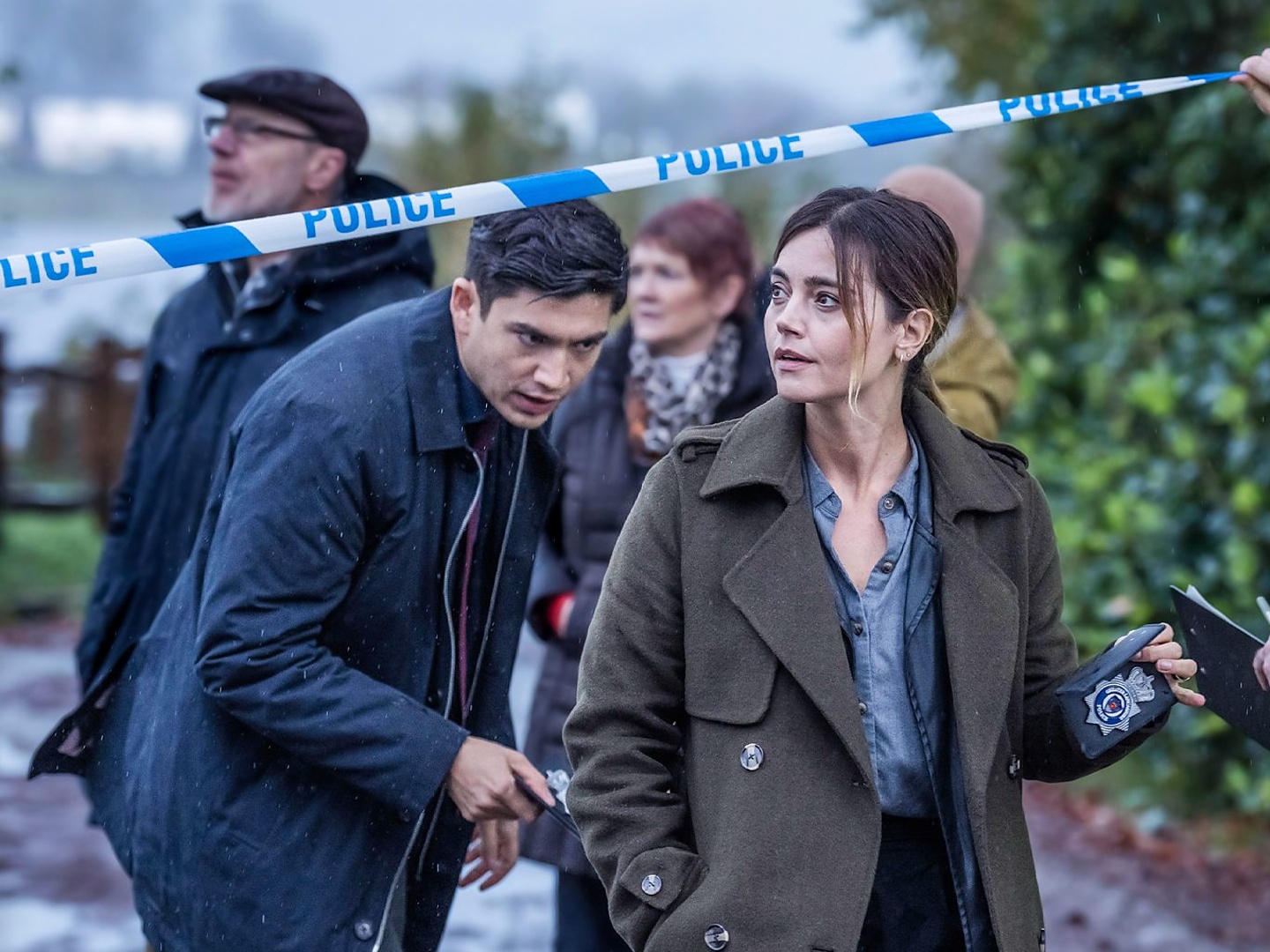 Ember Manning: Fallet vid bryggan på TV | Säsong 1 Avsnitt 1 | Tider och kanaler | tv24.se