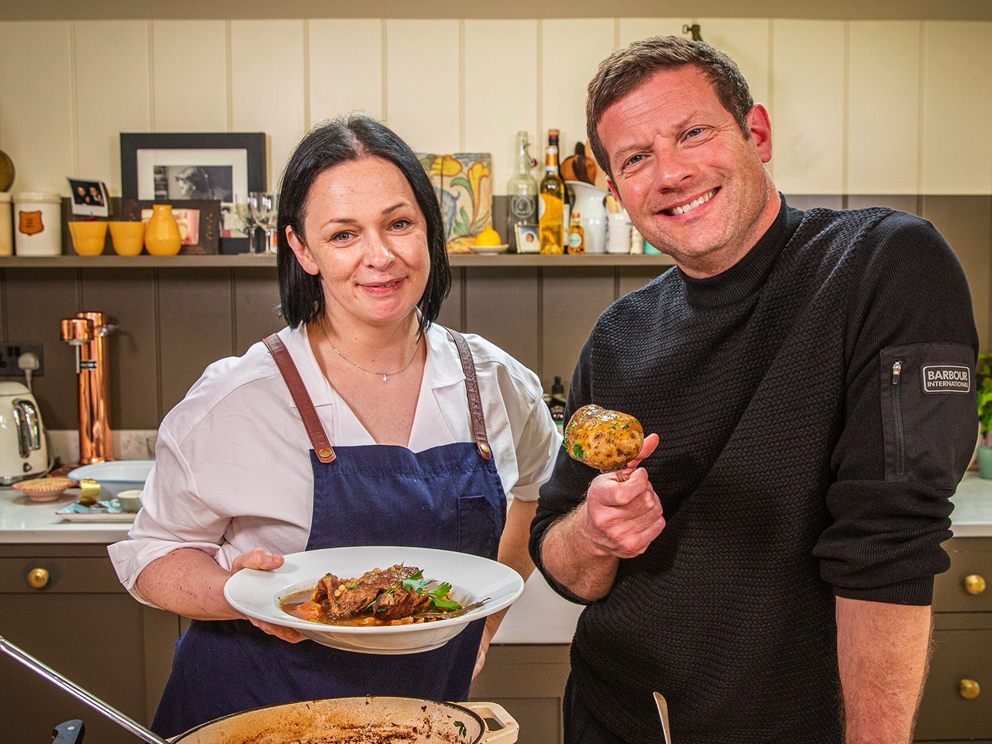 Dermot O'Leary's Taste of Ireland on TV | Series 1 Episode 4 | Channels ...