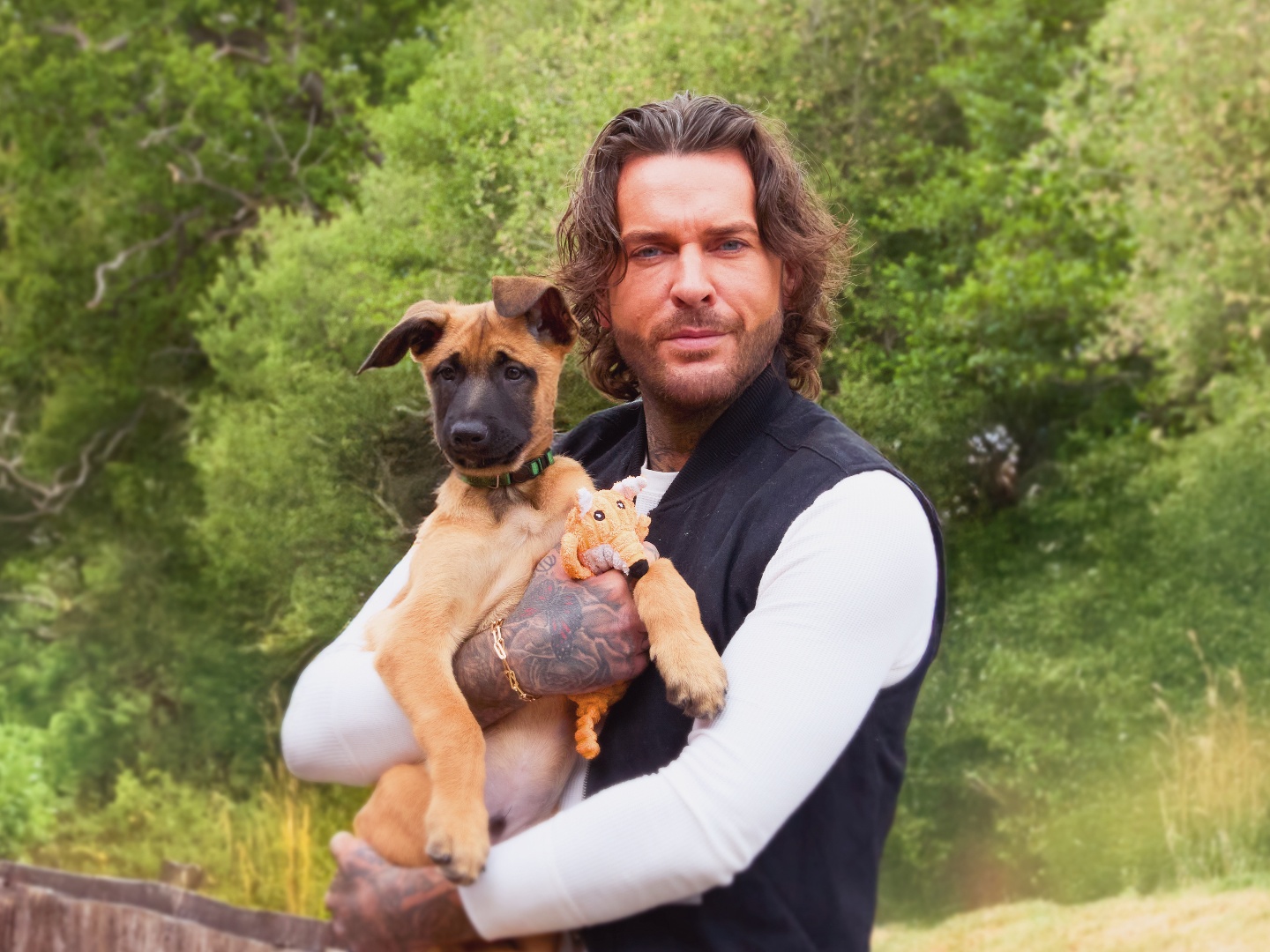 Pete Wicks: For Dogs' Sake on TV | Series 1 Episode 1 | Channels and ...