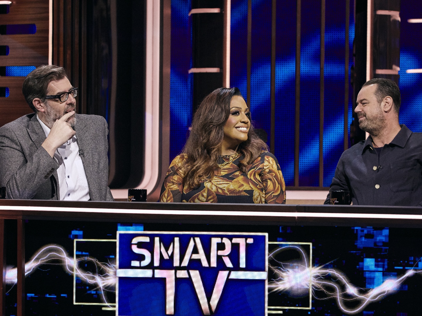Rob Beckett's Smart TV on TV | Series 2 Episode 1 | Channels and ...