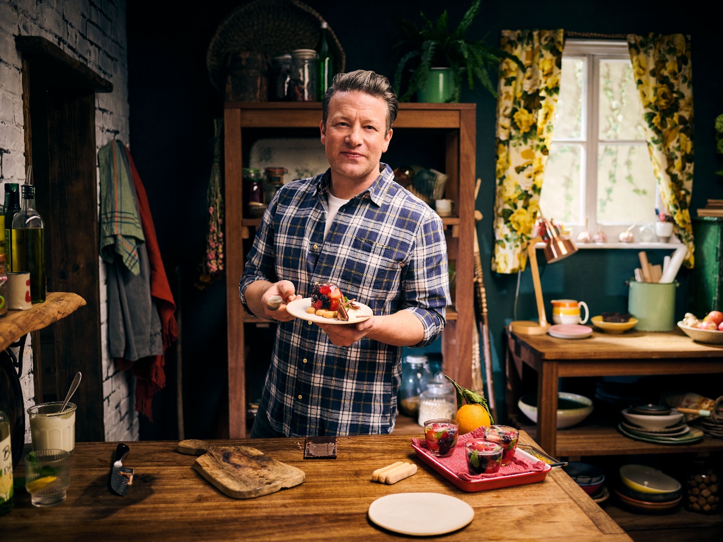 Jamie: Eat Yourself Healthy on TV | Series 1 Episode 1 | Channels and ...