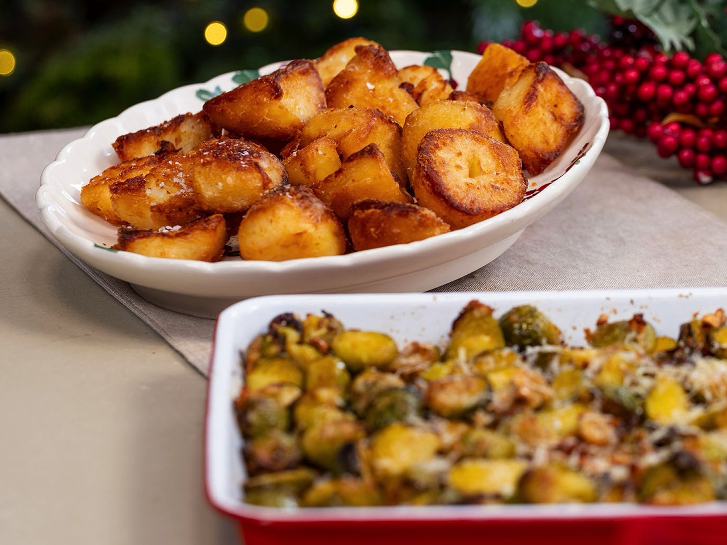 John and Lisa's Weekend Kitchen on TV | Series 10 Episode 8 | Channels ...