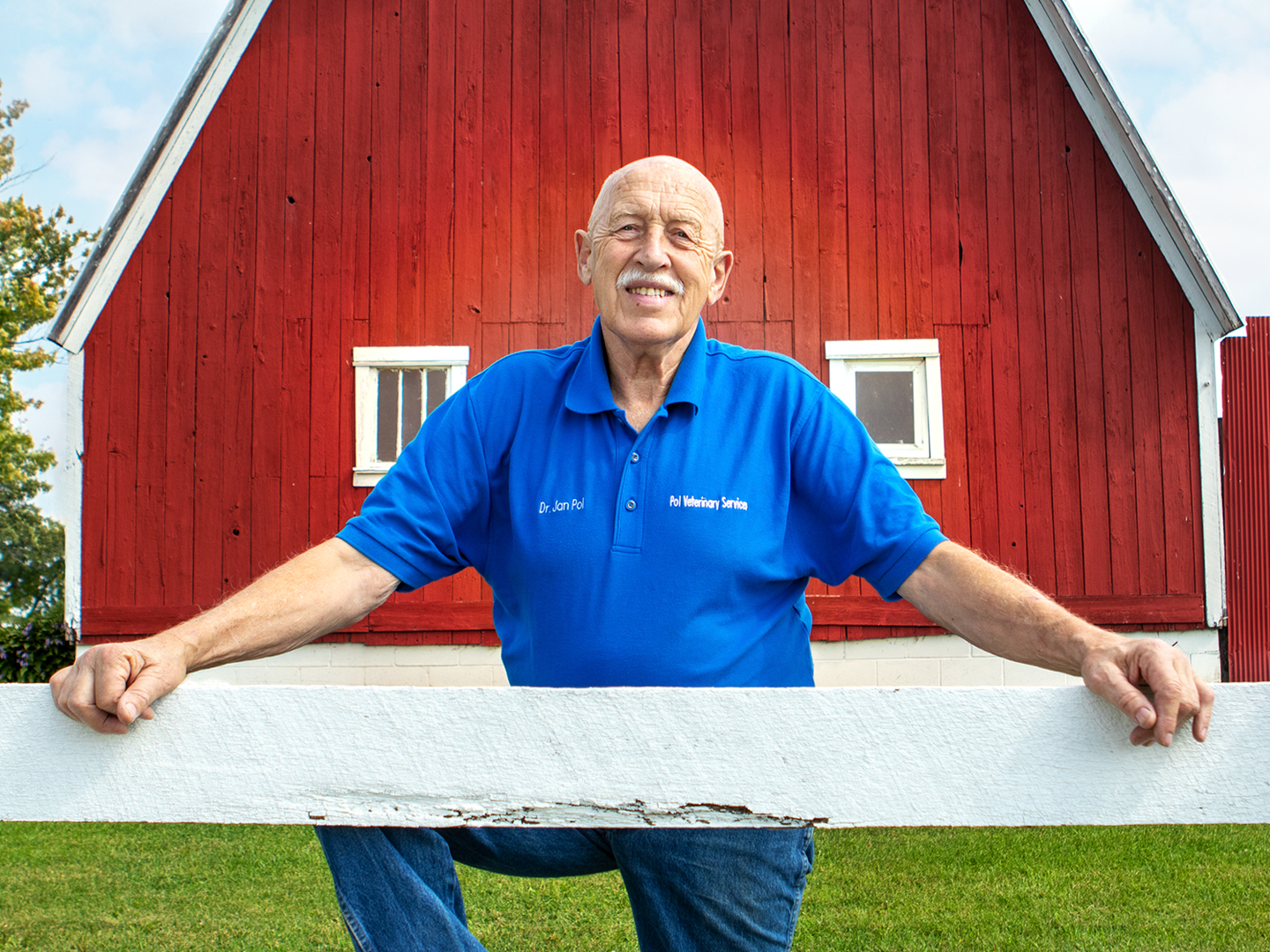 The Incredible Dr. Pol on TV | Season 8 Episode 3 | Channels and ...
