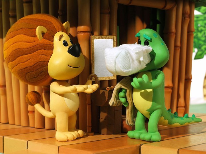 Raa Raa the Noisy Lion on TV | Series 2 Episode 9 | Channels and ...